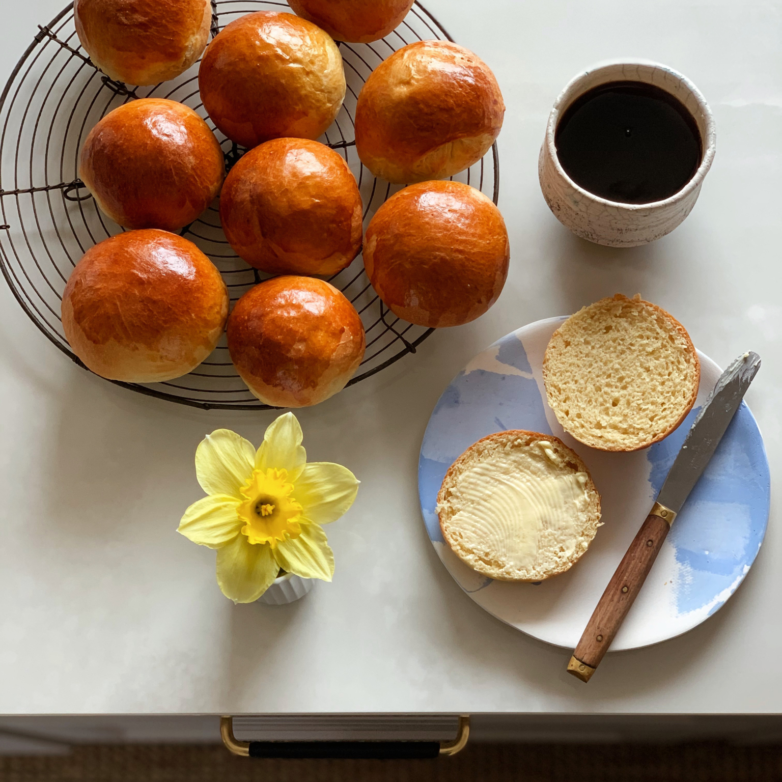 Luftige, bløde teboller med kardemomme